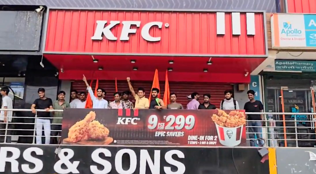 Right-wing group protests outside KFC, local eatery in Ghaziabad over ...