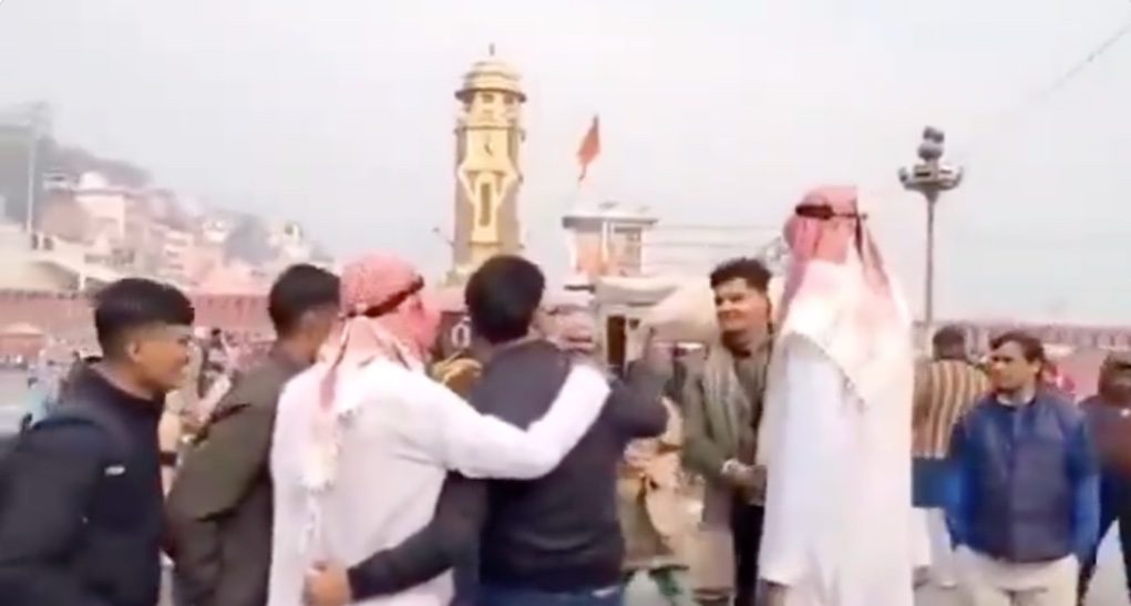 Two Hindu men detained for posing as Dubai residents in ‘sheikh’ attire ...